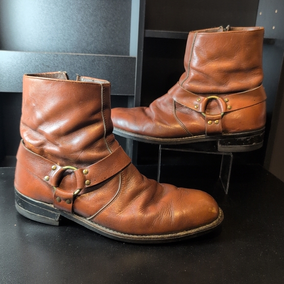 The Unbranded Brand | Shoes | Vintage Brown Leather Harness Engineer ...